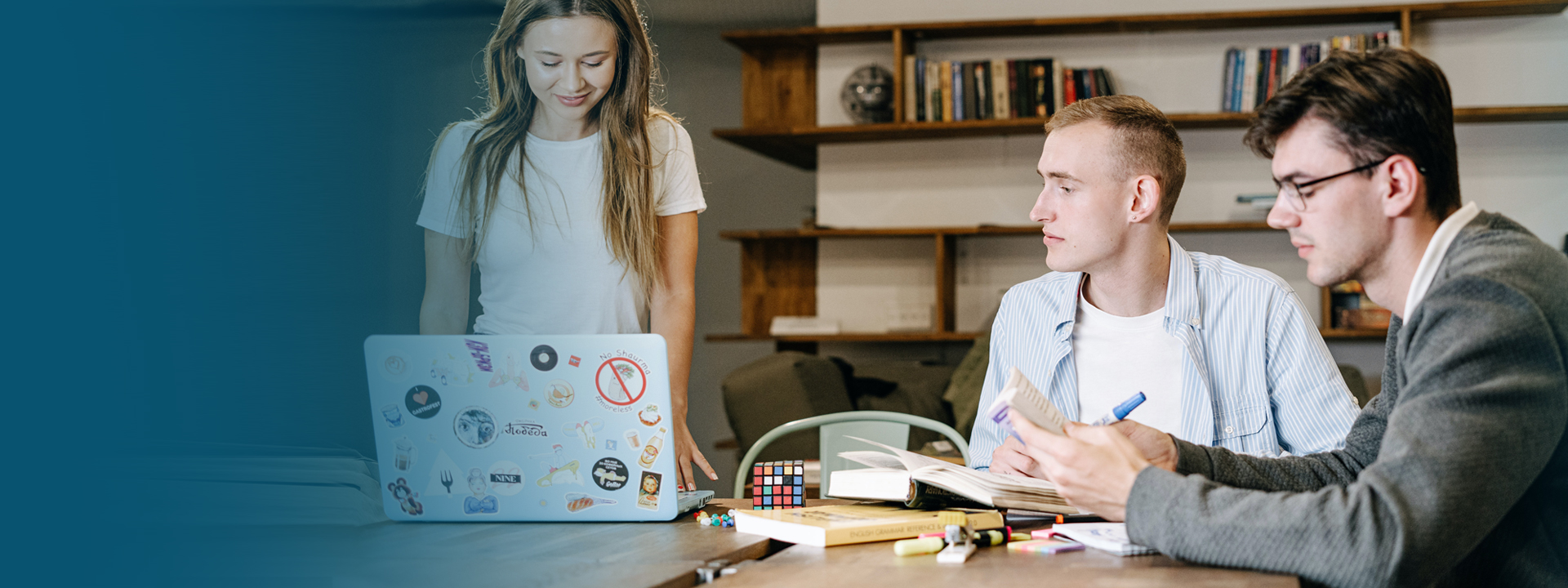 海外留学生远程在线网课Essay高分辅导平台 - PG tutor